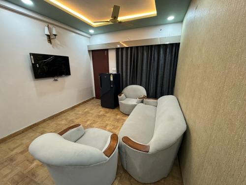 Leela Homestay Indore - Orchid - One Bedroom With Hall And Balcony - Vijay Nagar