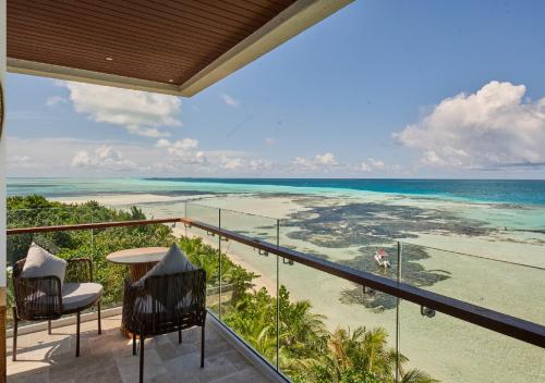 Stone Hotels Dhiffushi, North Male Atoll | Meilleures offres ...