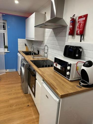 The Gated 2bedroom Annex Dartford - Dartford