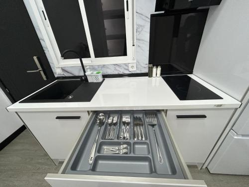 Cotrades 2 San Blas-canillejas - Adolfo Suárez Madrid–Barajas Airport (MAD)