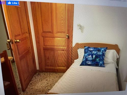 PENSIO MIRAMAR, Accommodation, Viladecáns | Latest 2024 Rates | J2Ski