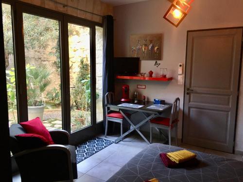 Chambre Sur Jardin Secret - Avignon Centre - Climatisee - Avignone