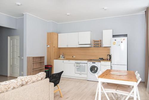 Spacious Apartment With Great Location/urban Rent - Vilnius
