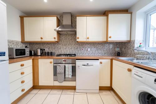 Modern Luxury 2 Bed Didcot Home With Free Parking - Didcot
