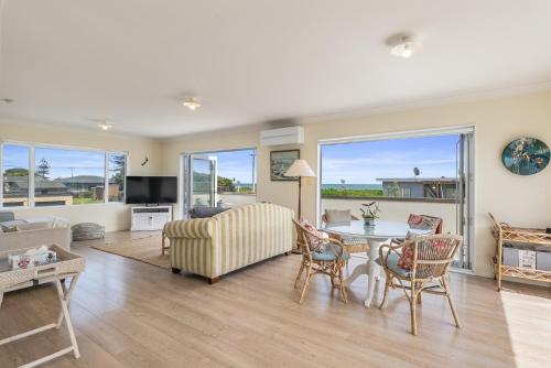 Otaki Beach Haven - Otaki Beach Holiday Unit, Accommodation, Otaki ...
