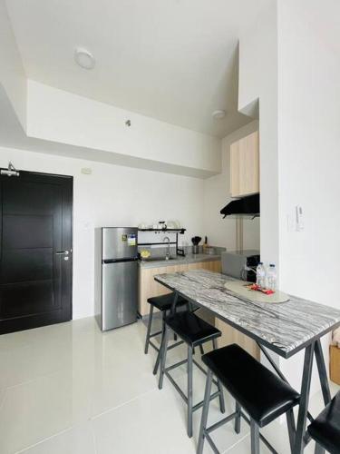 * * Wv 2 Tranquil Haven - Iloilo City