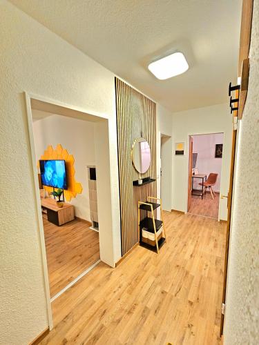Fewo Honey, Ganze Ferienwohnung Mit 3 Schlafzimmern, Waschmaschine,businesswohnung, Monteurzimmer - Salzgitter