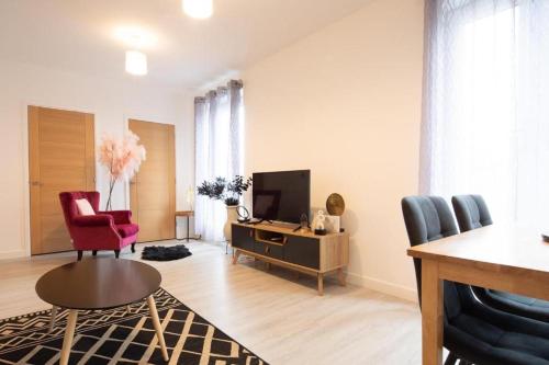 Modern Pet-friendly Apartment W/  Garden & Parking - Cambridge