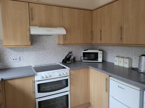 Grayz Townhouse - Free Onsite Parking For 2 Cars - Lincoln