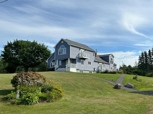 Tides Inn Guest Suites - Nova Scotia