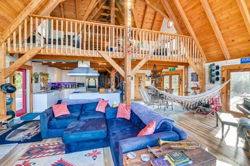 Riverfront A-frame Cabin In Troy With Pool And Dock! - Grafton Lakes State Park, Grafton