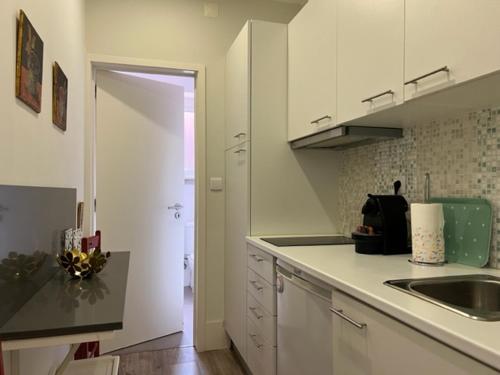Fantastic 1 Bedroom Apartment At Roma Avenue - 1b - Alvalade