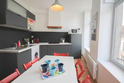 Charming Old Apartment In Old Lille - ibis budget Lille Centre