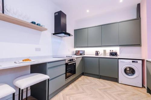 5 Bed Salford Sanctuary Retreat - Mánchester