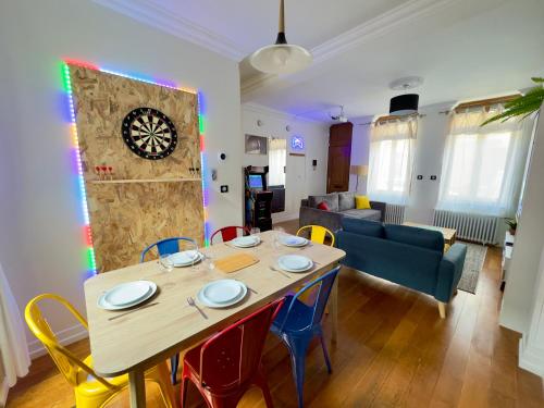 Maison 3ch - Cinema - Game Room - Parking - Gare - Amiens