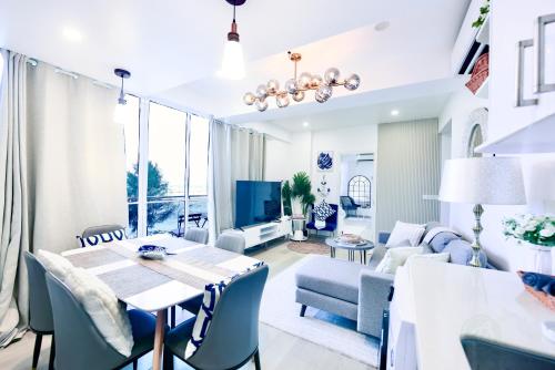 Lazzlla Ocean View Beach Front Apartment - Malé