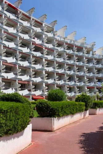Chez Olivier - Magnifique studio avec piscine, vue sur la mer et parking