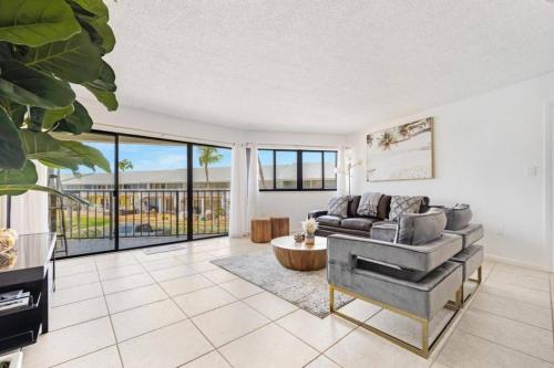 Overlooking Marina And Ocean View - Key Largo, FL