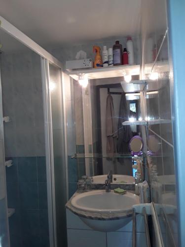 La maison des enfants - Mèze, France - Updated 2026: Prices and reviews ...