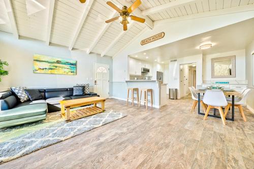 Perfect 3 Bedroom Home Between The Bay And Beach - Balboa Beach, CA
