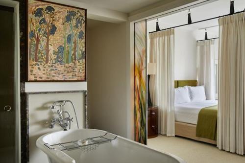 The Grove, Watford from £47pp - Book Now