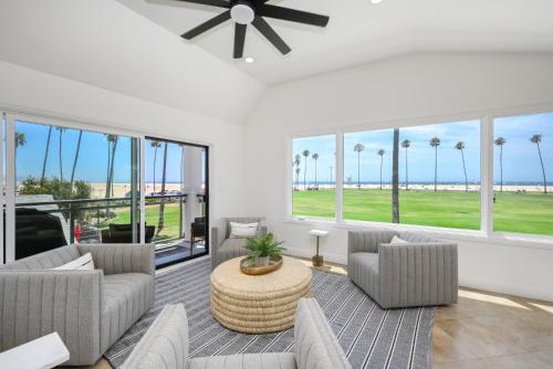 3 Bedroom With Park And Beach In Your Backyard! - Newport