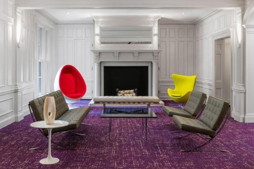 Stylish Studio In Historic Boston #208 - Wellesley, MA