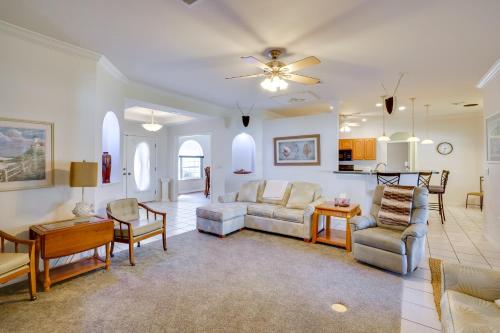 Walk To Lake: Home W/ Screened Porch In Sebring! - Sebring, FL