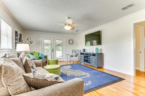Pensacola Home With Covered Patio 1 Mi To Downtown! - Pensacola, FL