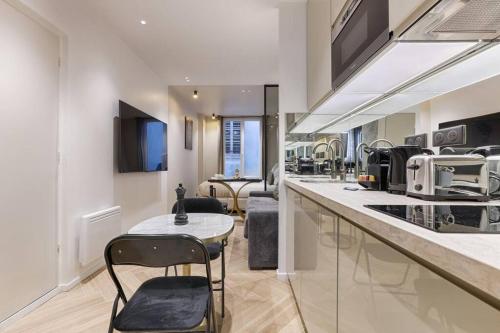 Magnifique Appartement Magenta - Paris Gare du Nord