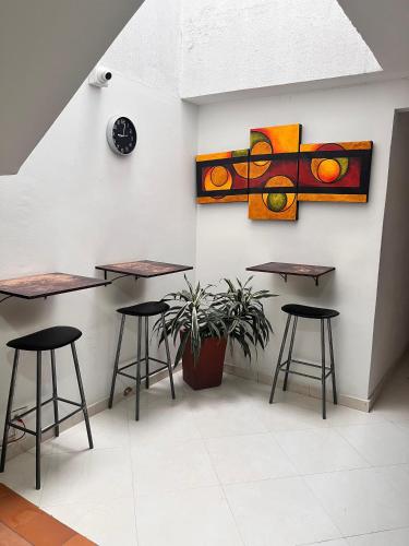 7 Express - Medellín, Colombia - Actualizado 2026: Precios de hoteles y ...