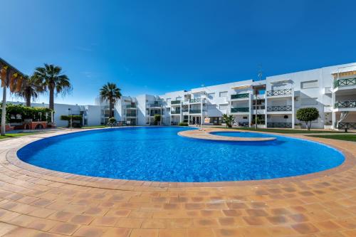 Sun Lovers Altura T1 Pool & Balcony - Altura