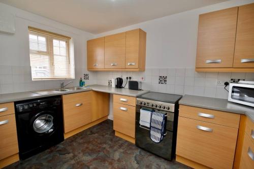 Highley's Nest - Fully Furnished Gem, Free Private Parking, Sky Tv & Netflix - Coventry