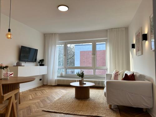 Exklusives City Apartment - Balkon - 24h Check-in - Kiel