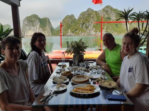 Ben Beo Mapa y ubicación de hoteles en Ben Beo - Cat Ba Island