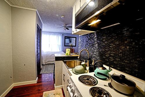 Shaligohomes Queen Suite On 16th - Anchorage