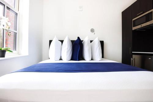 Modern Studio In Historic Boston - Unit #403 - Cambridge, MA