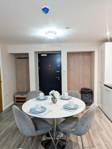 A Superb 2 Bed, 2 Bathroom Apartment In Manchester City Centre Free Parking - 索爾福德