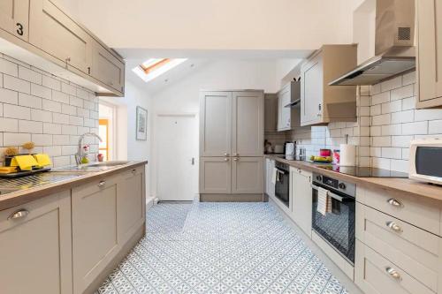 Deluxe Ensuite Central Cov #6 - Coventry