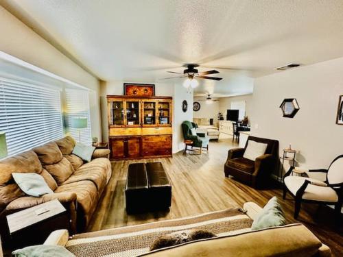 The Lighthouse Pet Friendly Hot Tub Bbq Sleeps 11 - Millerton Lake State Recreation Area, Friant