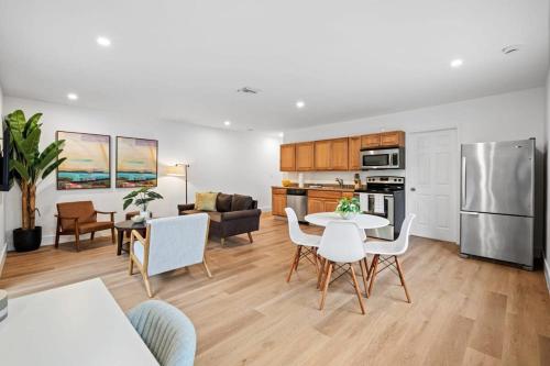 Awesome 1br Apartment @Sailboat - Pembroke Pines, FL