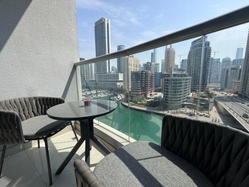 Luxury Apartment 3 Beds Marina View - 두바이 마리나