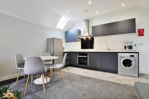 Free Parking - 1 Br Salford Royal Sleeps 4 - Salford