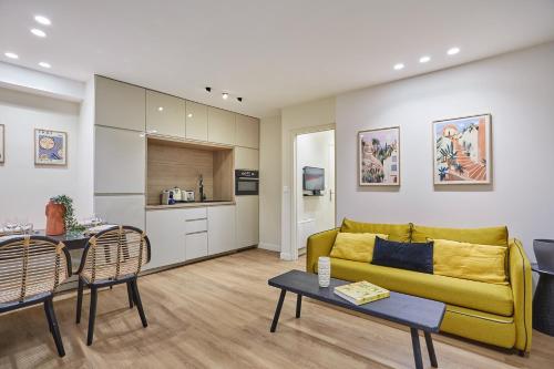 Apartment Sacre Coeur By Studio Prestige - Gare Saint-Lazare - Paris