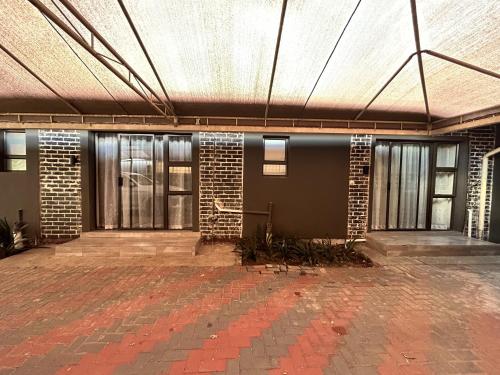Khayalethu Guest House - Vereeniging