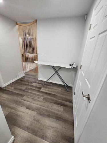 Cozy One Bedroom In Airdrie - Airdrie