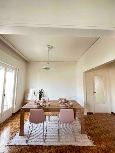 Linear Flat - City Center - Private Parking - Chania