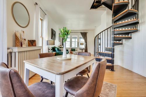 Saint Paul Vacation Rental Near Shopping & Dining! - Saint Paul, MN