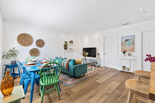 Stylish 2 Br Condo - Close To Riverwalk - Dania Beach, FL