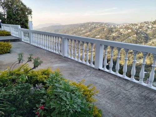 Two Rooms- Mountain View Apartment With Wi-fi - Kohima